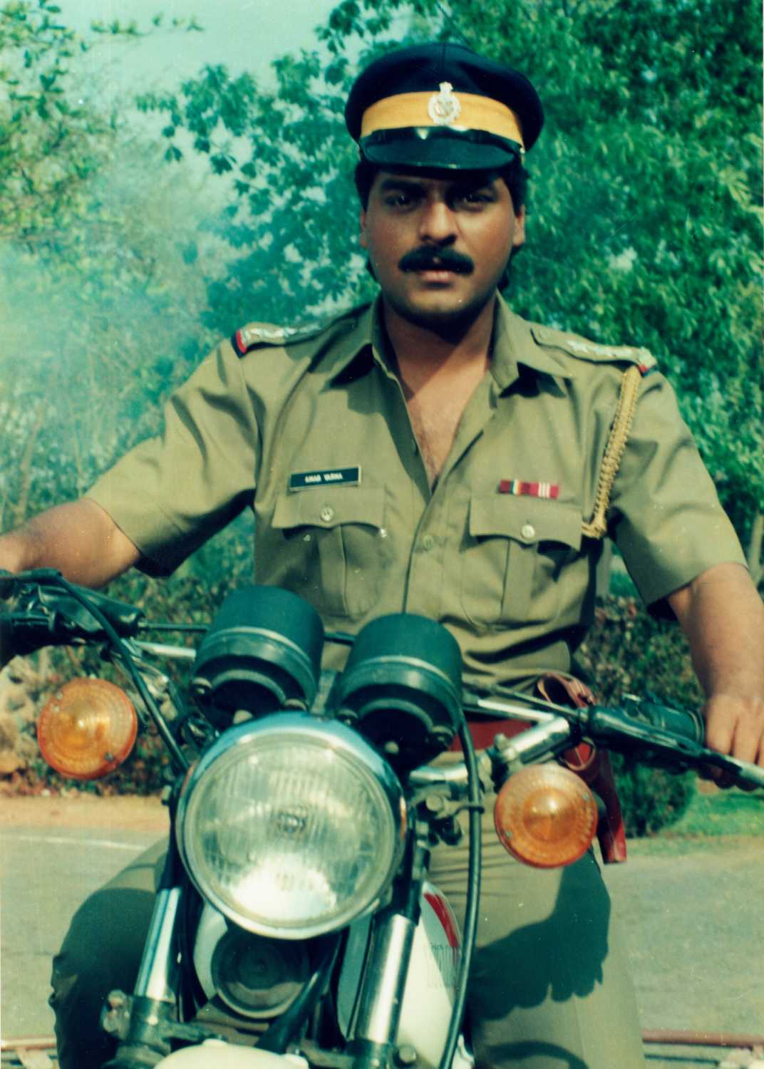 Siddharth movies, filmography, biography and songs - Cinestaan.com