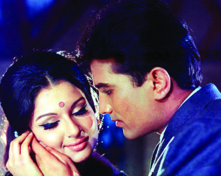 Aradhana (1969) Photo Gallery: Posters & Movie Stills, Event Images ...